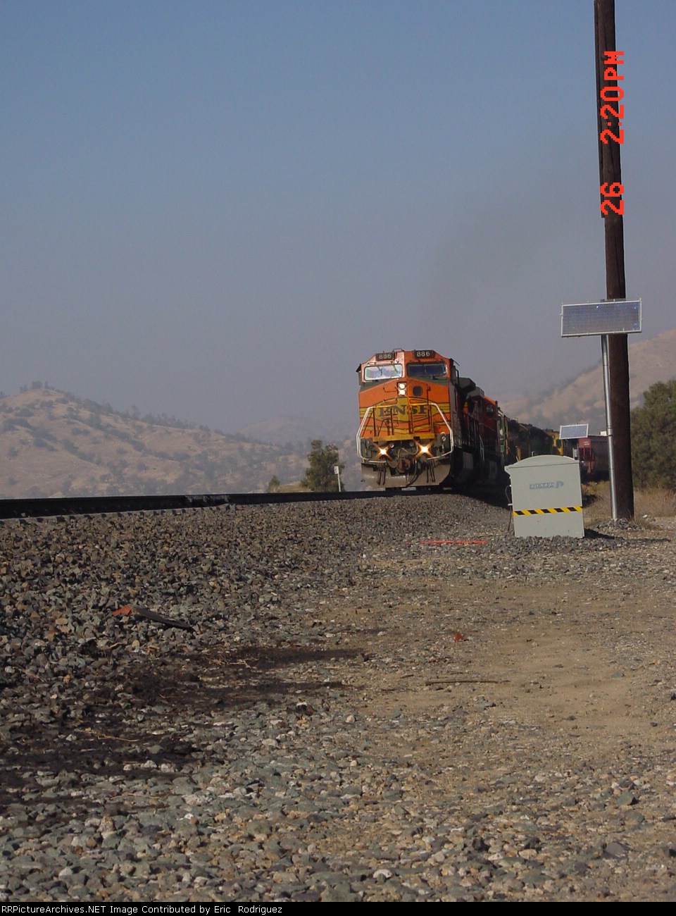 BNSF 886